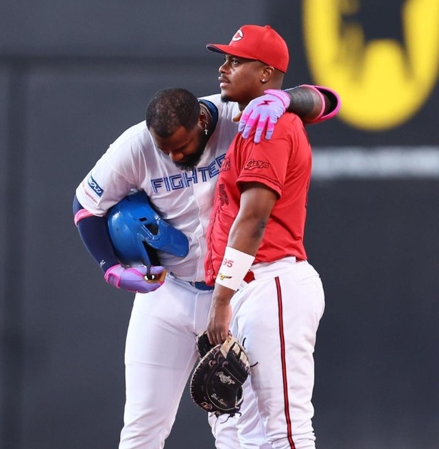 カープモンテロ×レイエス、試合中にイチャつくwwyw | 5ch.net公式アンテナ【まとめサイト、アプリ、チャンネルなど】