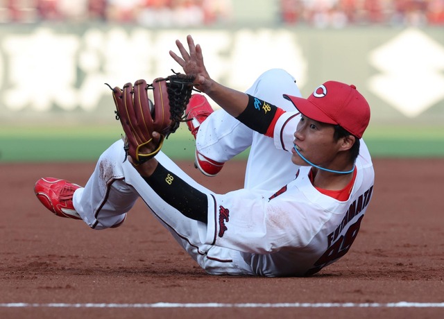 カープ二俣翔一、DeNAベンチに突っこんでファインプレー！守備範囲の広さが武器 | 5ch.net公式アンテナ【まとめサイト、アプリ、チャンネルなど】